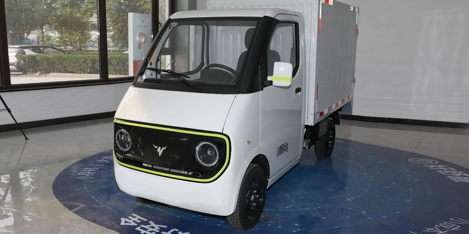 Neomor D02 - ev.eu.com