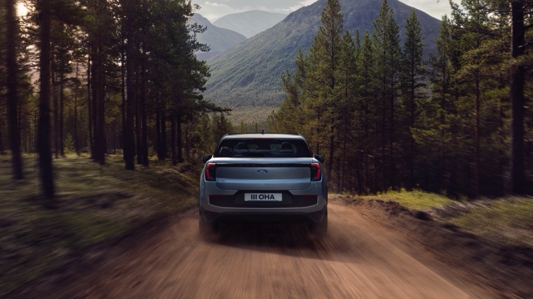 Ford Explorer Extended Range AWD - ev.eu.com