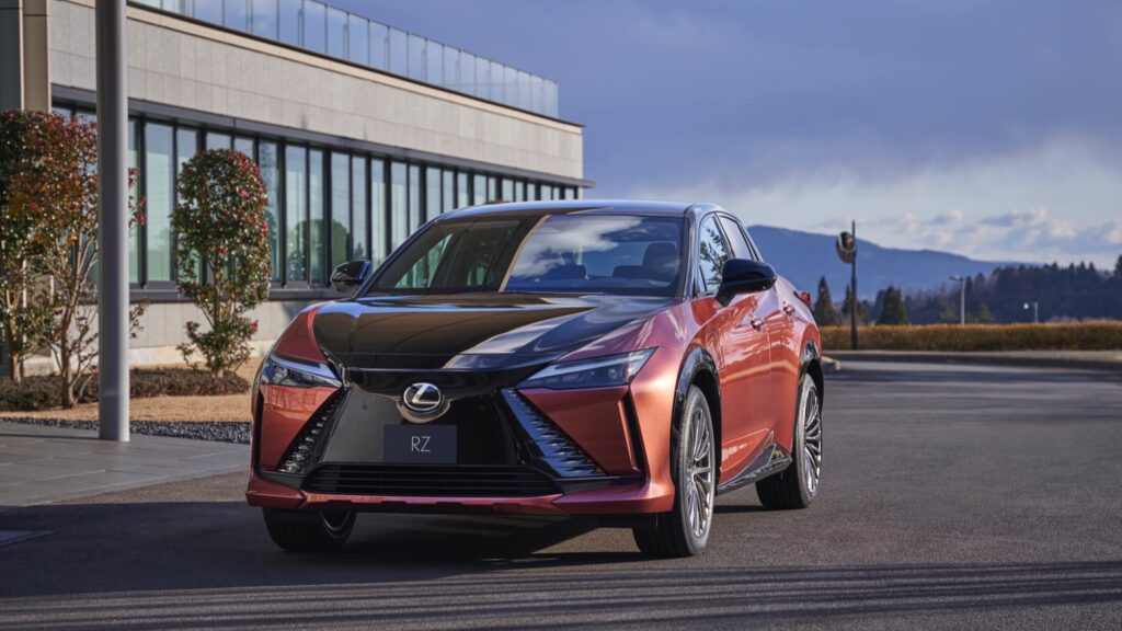 Lexus RZ 300e - ev.eu.com